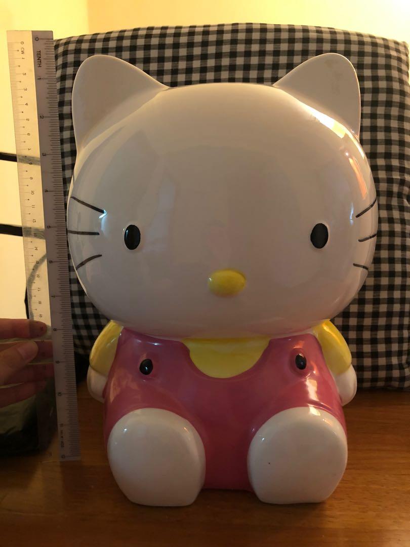 Hello kitty piggy bank, Hobbies & Toys, Toys & Games on Carousell