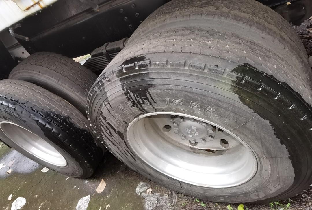 Hino drop side F17e 10w, Special Vehicles, Heavy Vehicles on Carousell