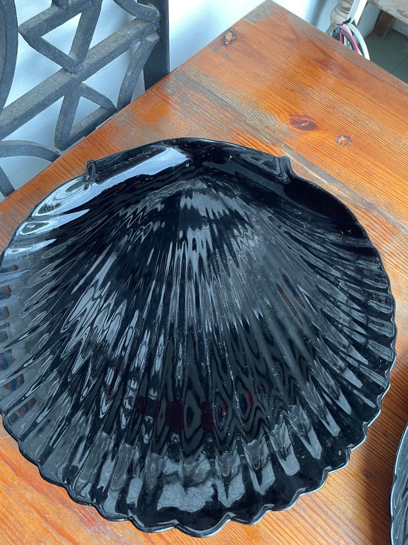 Shell shape serving plates, Furniture & Home Living, Kitchenware ...