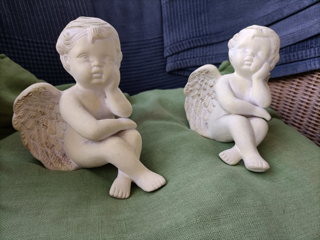 Decorative seating Angels, Hobbies & Toys, Memorabilia & Collectibles ...