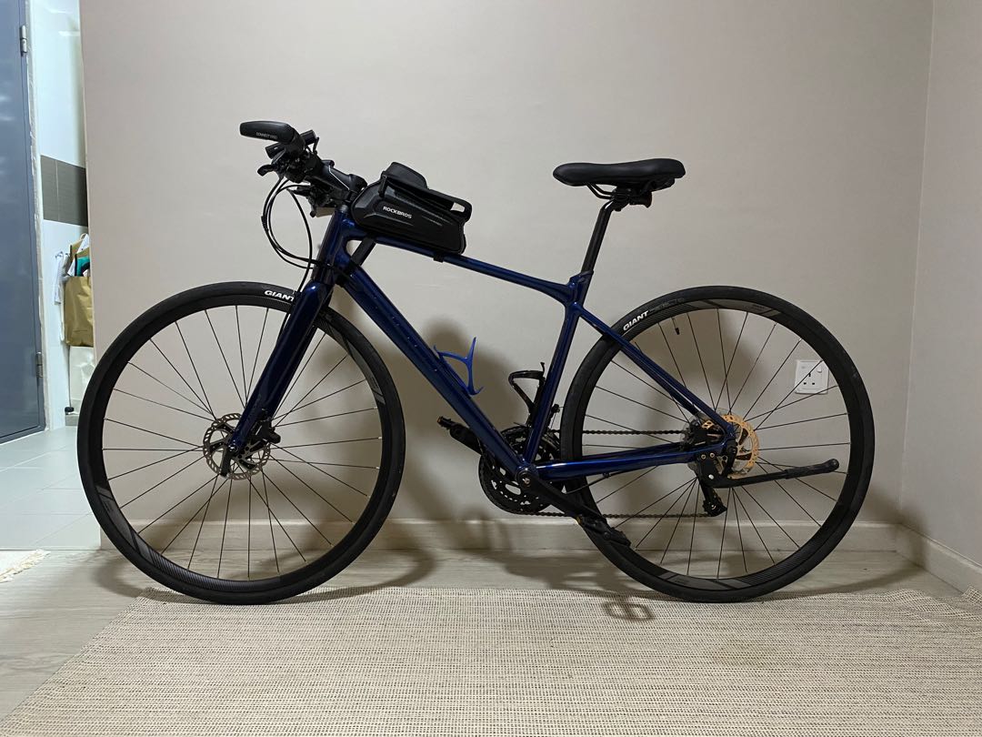 Giant Fastroad SL2, Sports Equipment, Bicycles & Parts, Bicycles on ...