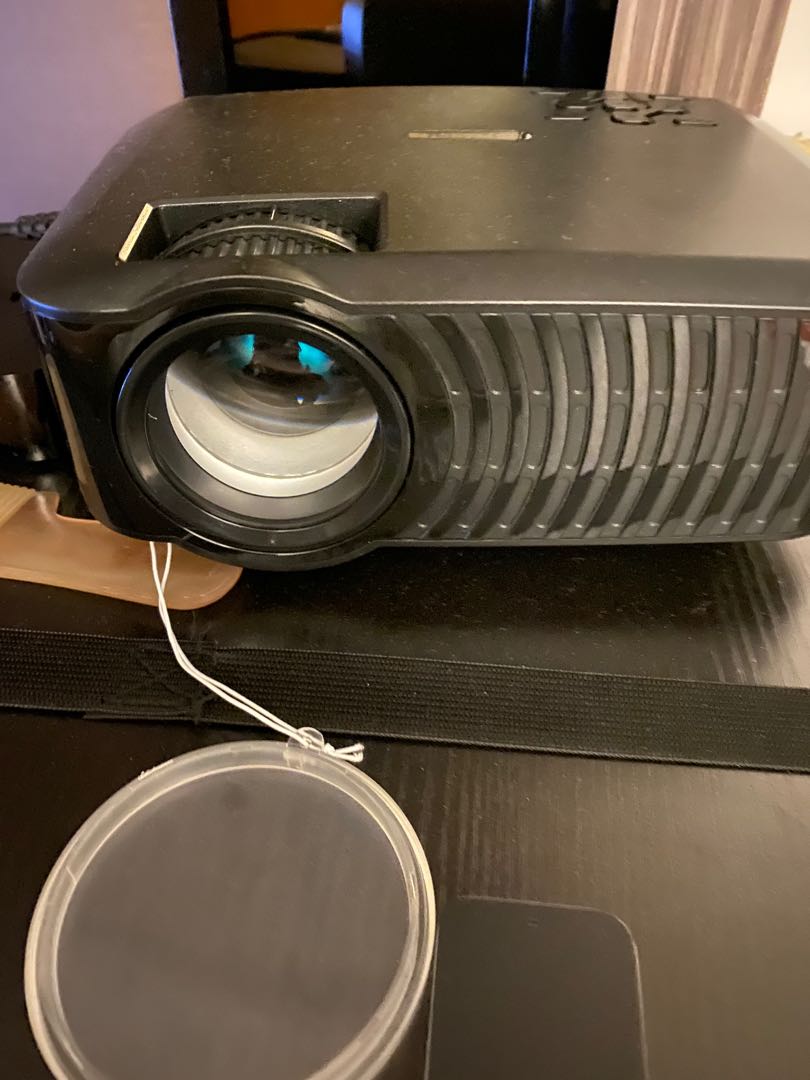 Home used projector, TV & Home Appliances, TV & Entertainment ...