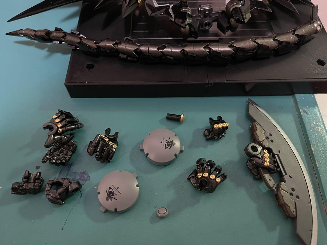 千值練 RIOBOT Getter Robot Devolution 宇宙最後3分鐘 黑三一萬能俠 連 配件 Black Getter, 興趣及遊戲, 玩具 & 遊戲類 - Carousell