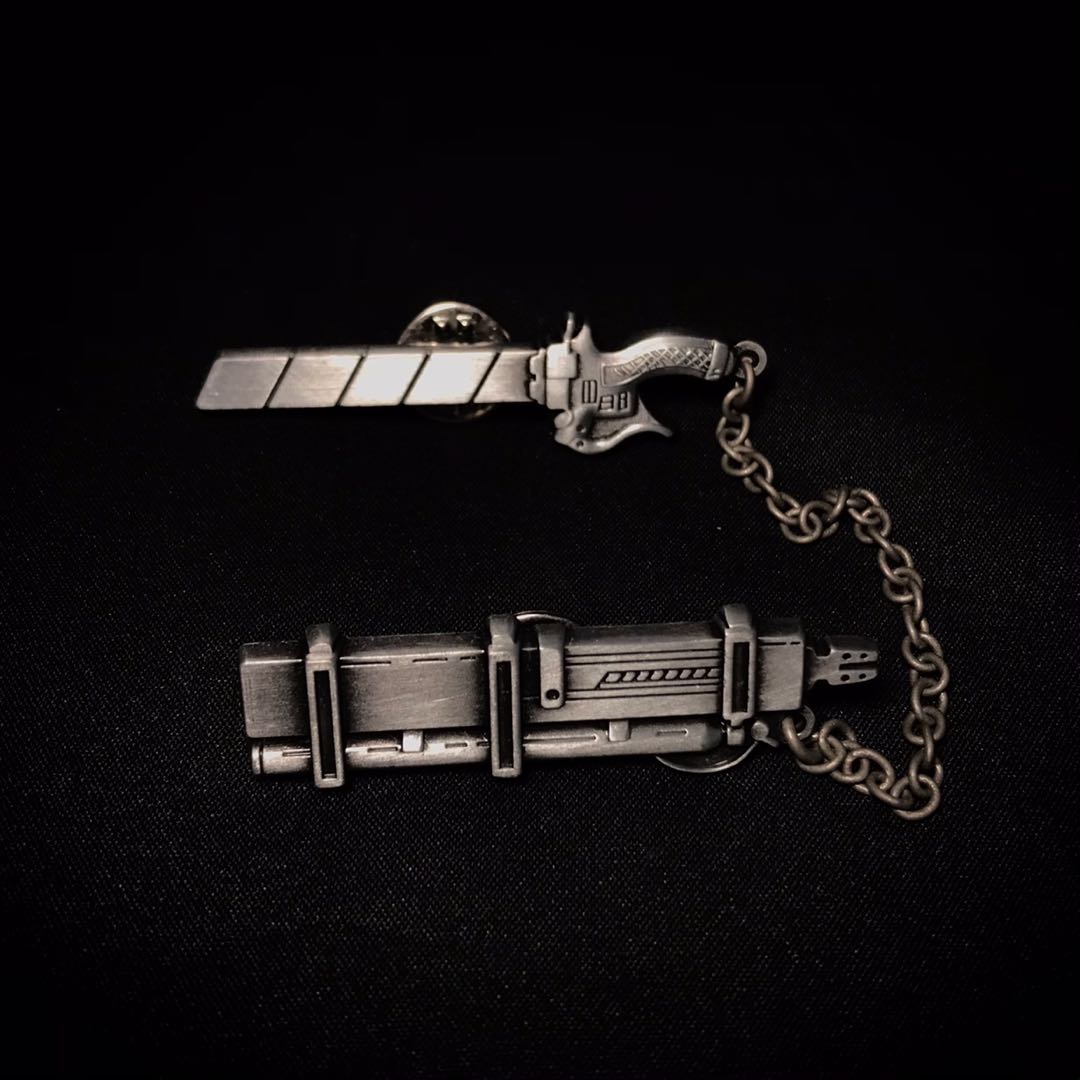 Attack on Titan Maneuver Gear Metal Pin 1.8”-2” - Php 350, Hobbies ...