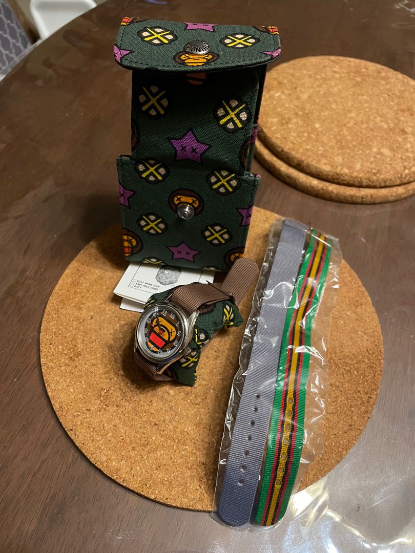 Bape x kaws baby milo watch, 名牌, 手錶 - Carousell