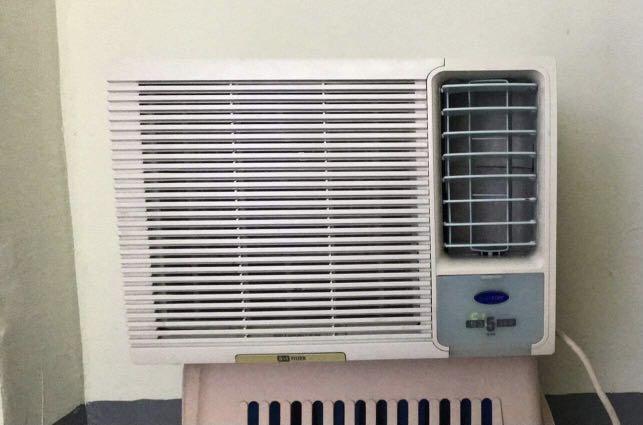 CARRIER 1HP WINDOW TYPE AIRCON WITH REMOTE, TV & Home Appliances, Air ...