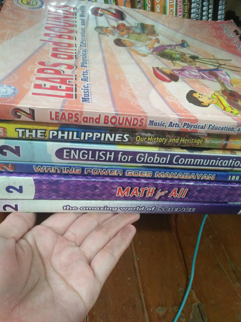 Grade 2 textbook, Hobbies & Toys, Books & Magazines, Textbooks on Carousell