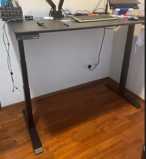 Omnidesk table 60, Furniture & Home Living, Furniture, Tables & Sets on ...