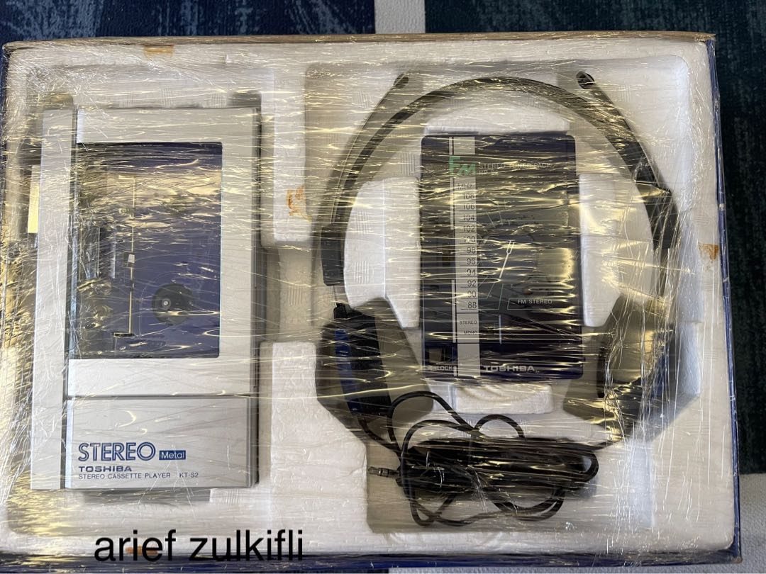 WALKMAN RARE TOSHIBA KT-S2, Hobbies & Toys, Collectibles & Memorabilia ...