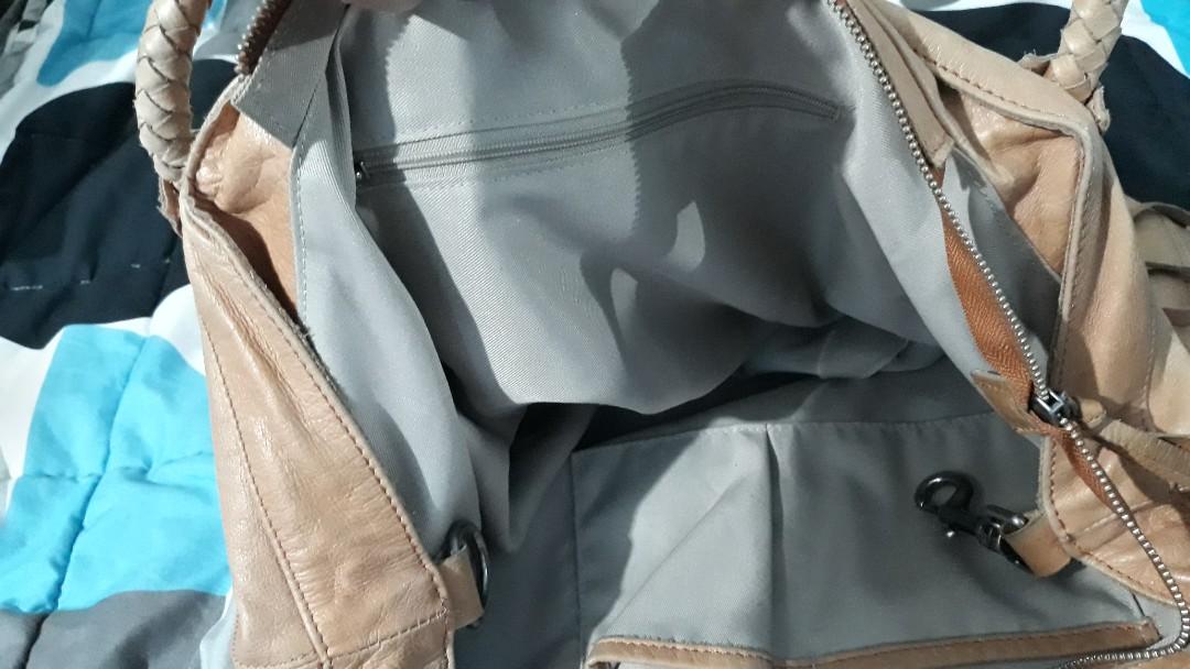 Ensoen 2-way bag, Women's Fashion, Bags & Wallets, Shoulder Bags on ...
