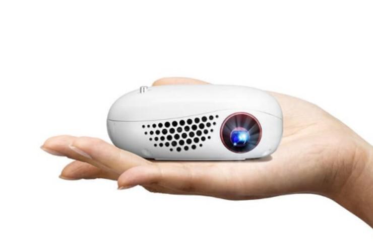 LG Minibeam Nano Portable Projector (PV150G), TV & Home Appliances, TV ...