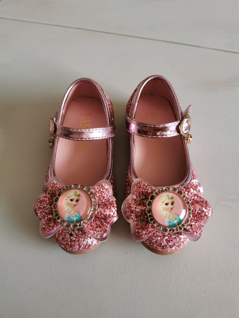 Pink Elsa shoes, Babies & Kids, Babies & Kids Fashion on Carousell