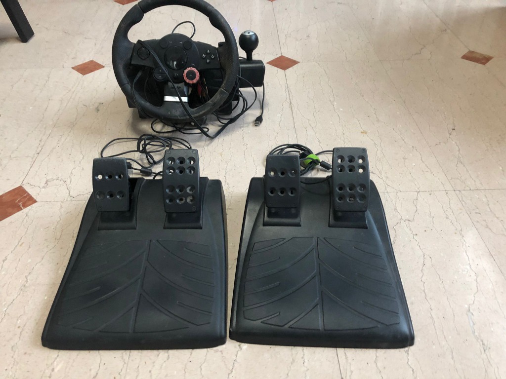 Steering wheel and accelerator for Playstation, Video Gaming, Gaming ...