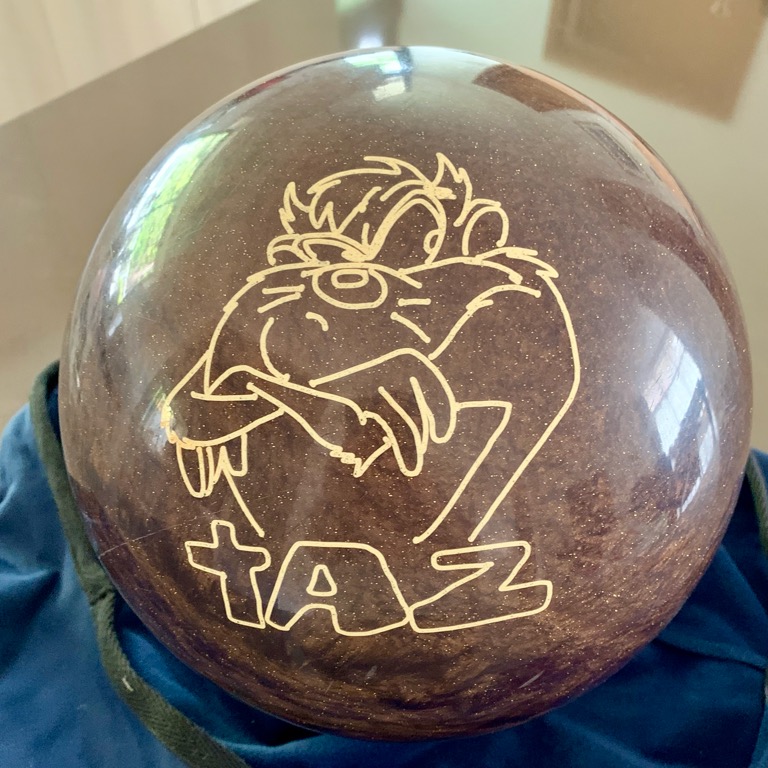 Warner Brothers Tazmanian Devil Edition 8 lb Bowling Ball by Storm ...