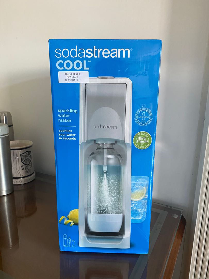 全新 Sodastream COOL 氣泡水機(灰), 電視及其他電器 , 廚房用品, 濾水器及飲水機在旋轉拍賣