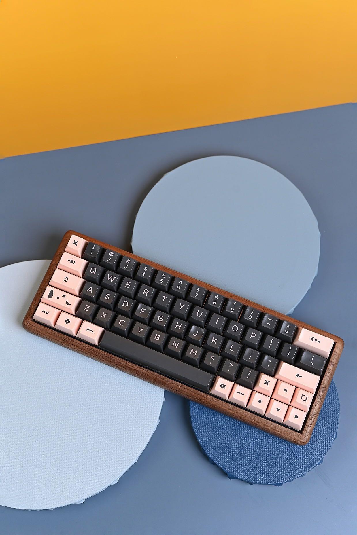 Beautiful black and pink SA profile hipster keycaps, Computers & Tech ...