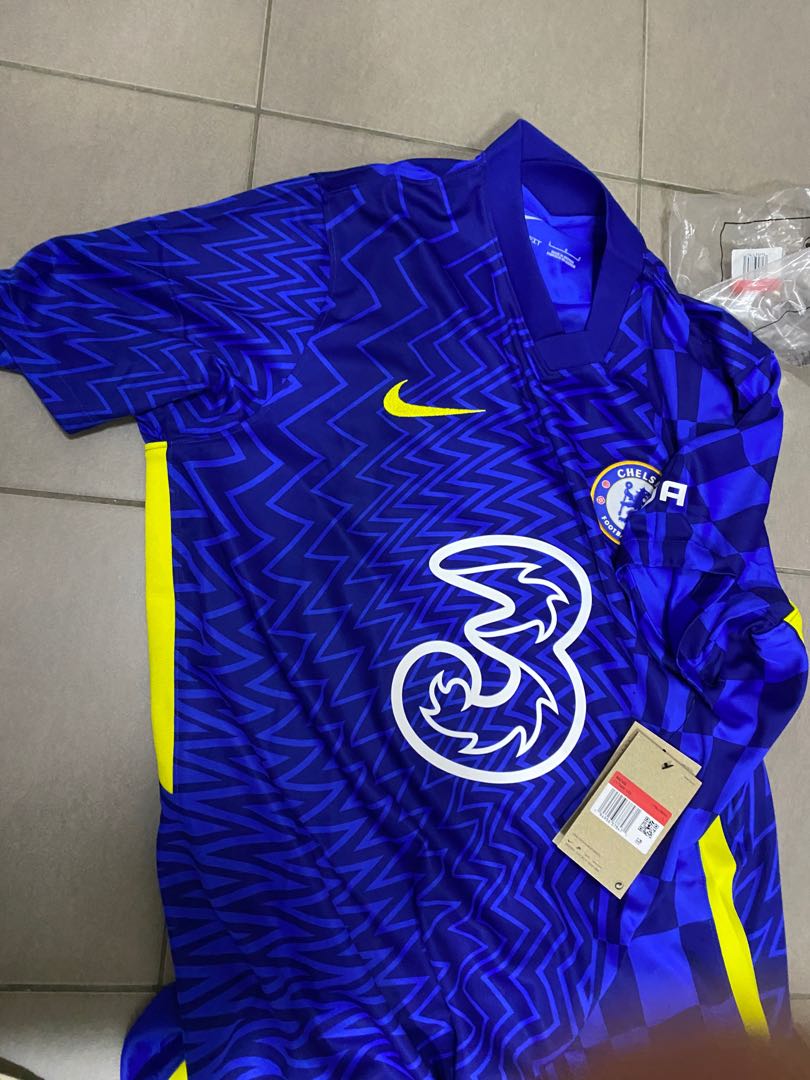 Chelsea 2021 Home stadium kit L size, Men's Fashion, Activewear on ...