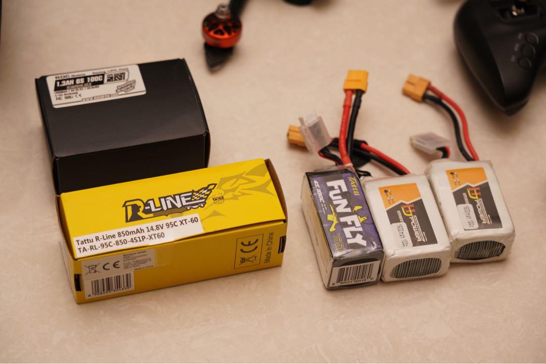 DJI FPV 穿越機眼鏡+Tango 2 頂配到手飛套裝 98%新, 攝影器材, 航拍 - Carousell