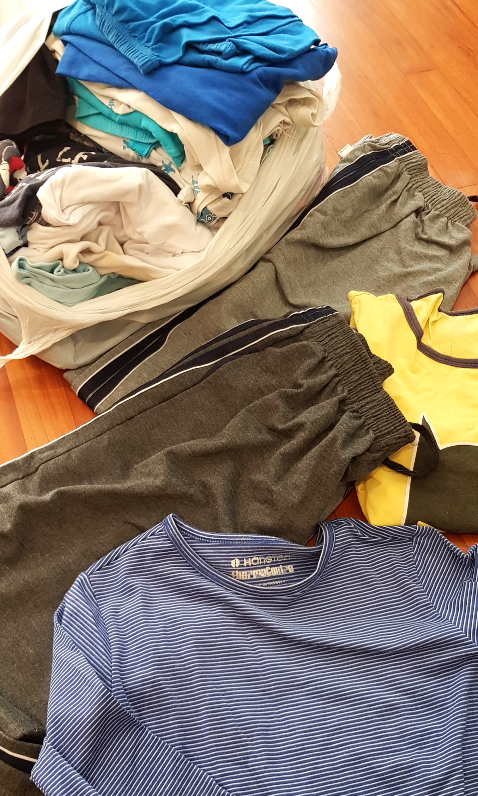 FREE KIDS USED CLOTHING, Babies & Kids, Babies & Kids Fashion on Carousell