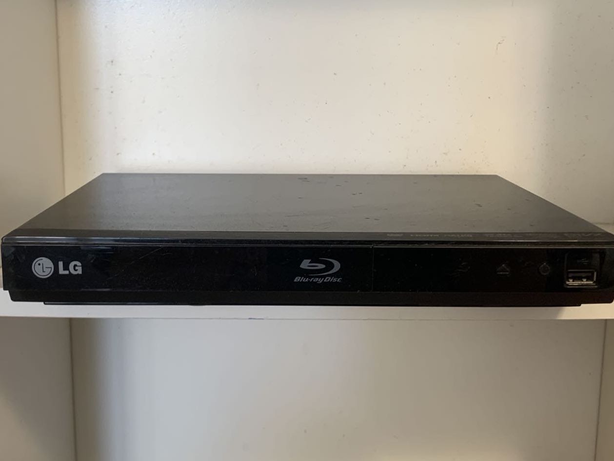 LG Blu Ray 藍光機 BP125, 音響器材, 音樂播放裝置 MP3及CD Player - Carousell