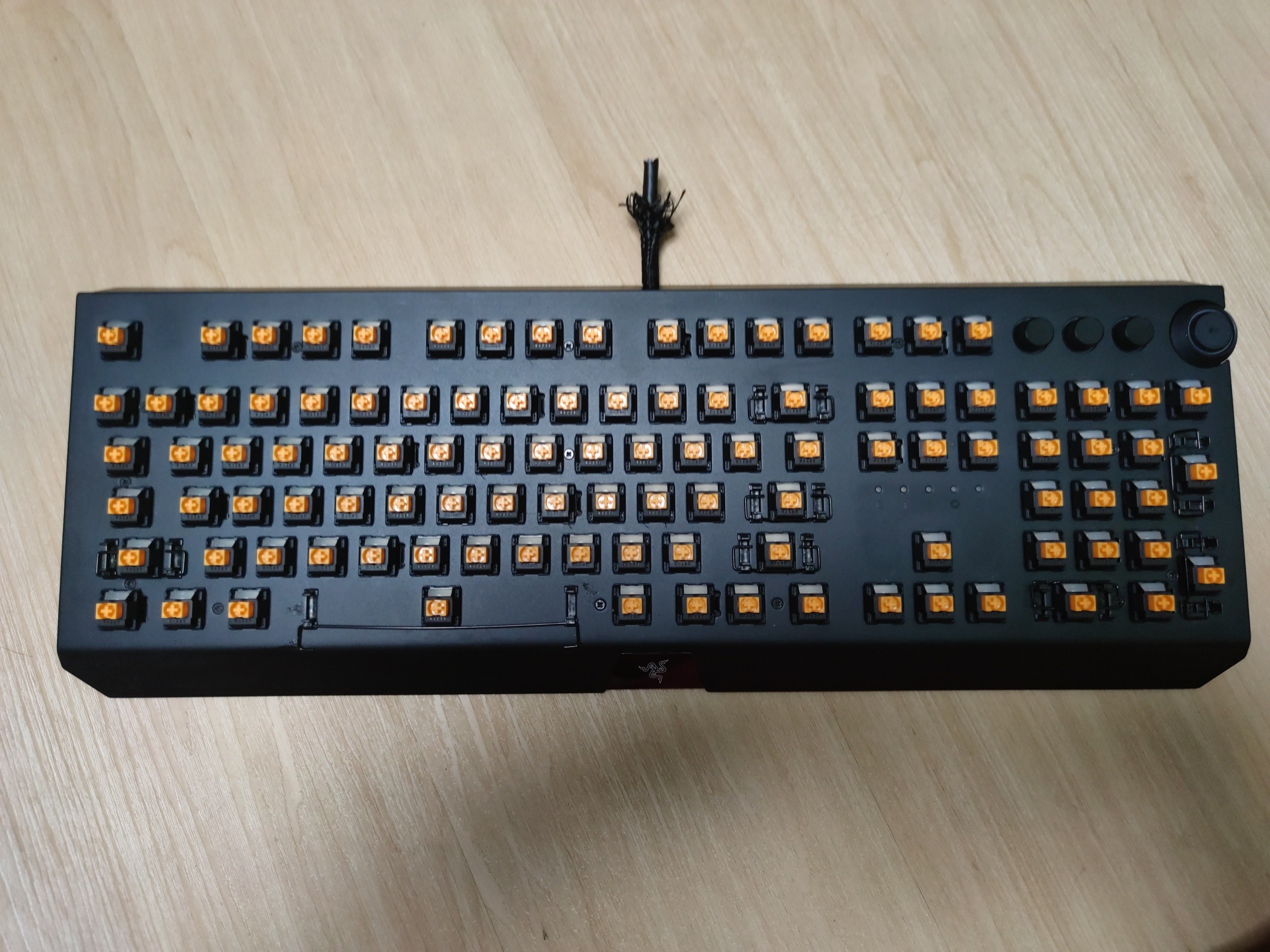 Razer Blackwidow Elite Keyboard (Cut cable), Computers & Tech, Parts ...