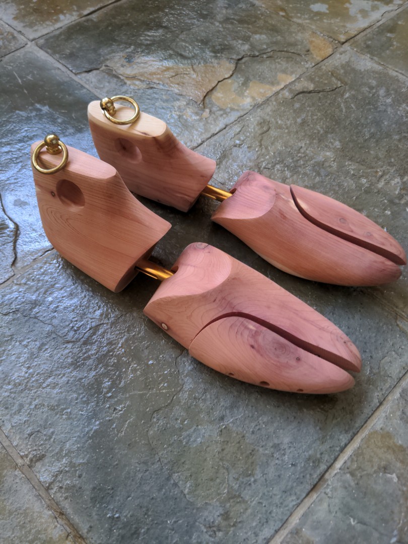 Cedar Wood Shoe tree for boots, Men's Fashion, Footwear, Shoe inserts ...