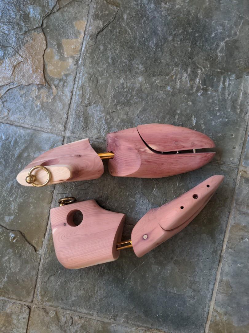 Cedar Wood Shoe tree for boots, Men's Fashion, Footwear, Shoe inserts ...
