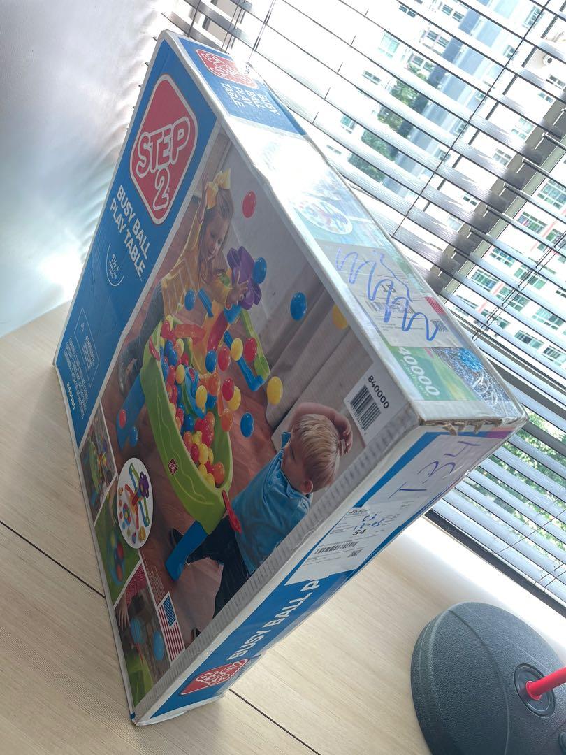 Step2 Busy Ball Play Table, Hobbies & Toys, Toys & Games on Carousell