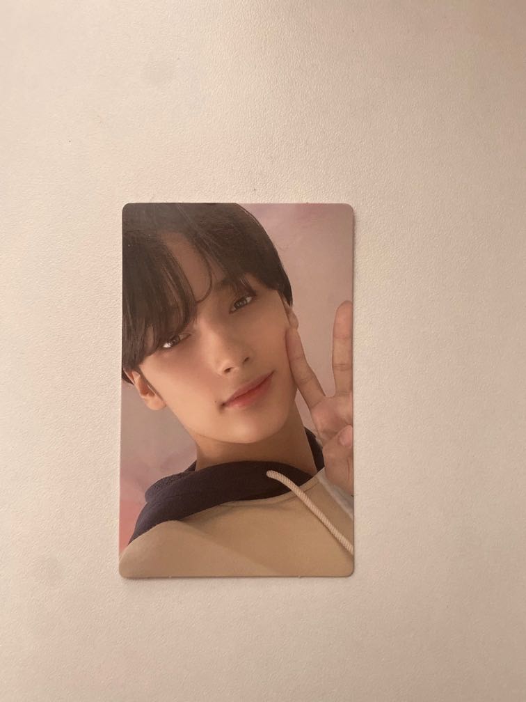 TXT Huening Kai Blue Hour Photocard AR Ver, Hobbies & Toys, Memorabilia ...