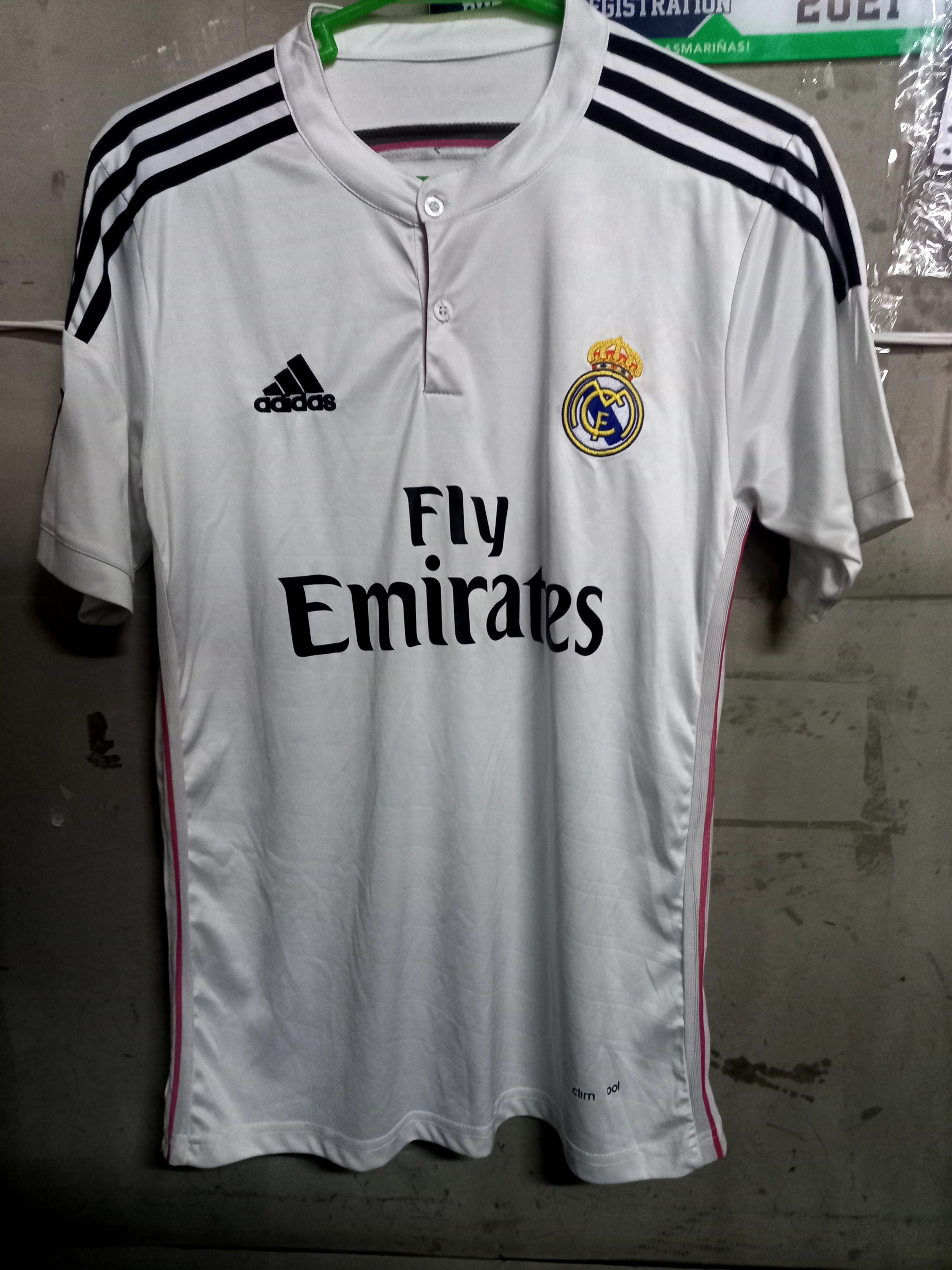 Adidas fly emirates, Men's Fashion, Activewear on Carousell