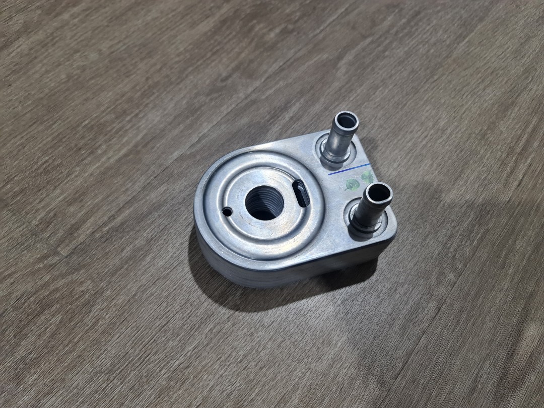 Chrysler 300c Jeep Dodge Engine Oil Cooler Bnew Mopar, Car Parts ...