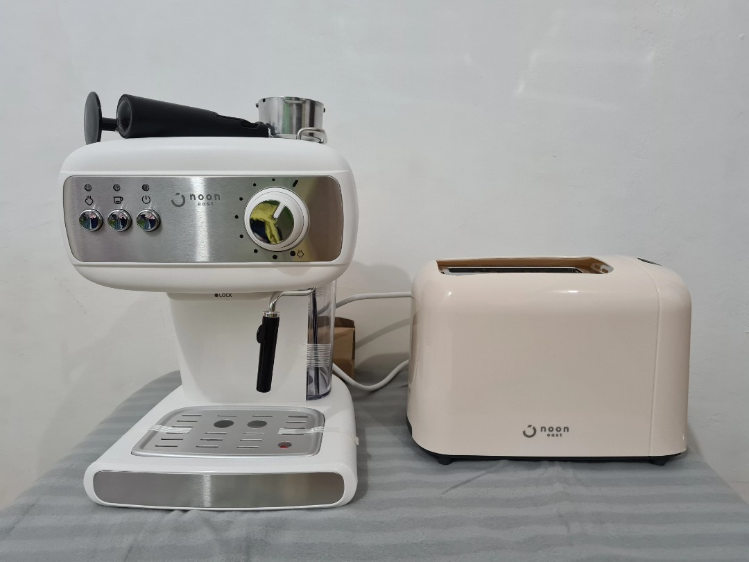 Coffee Machine and Toaster (noon east), TV & Home Appliances, Kitchen ...