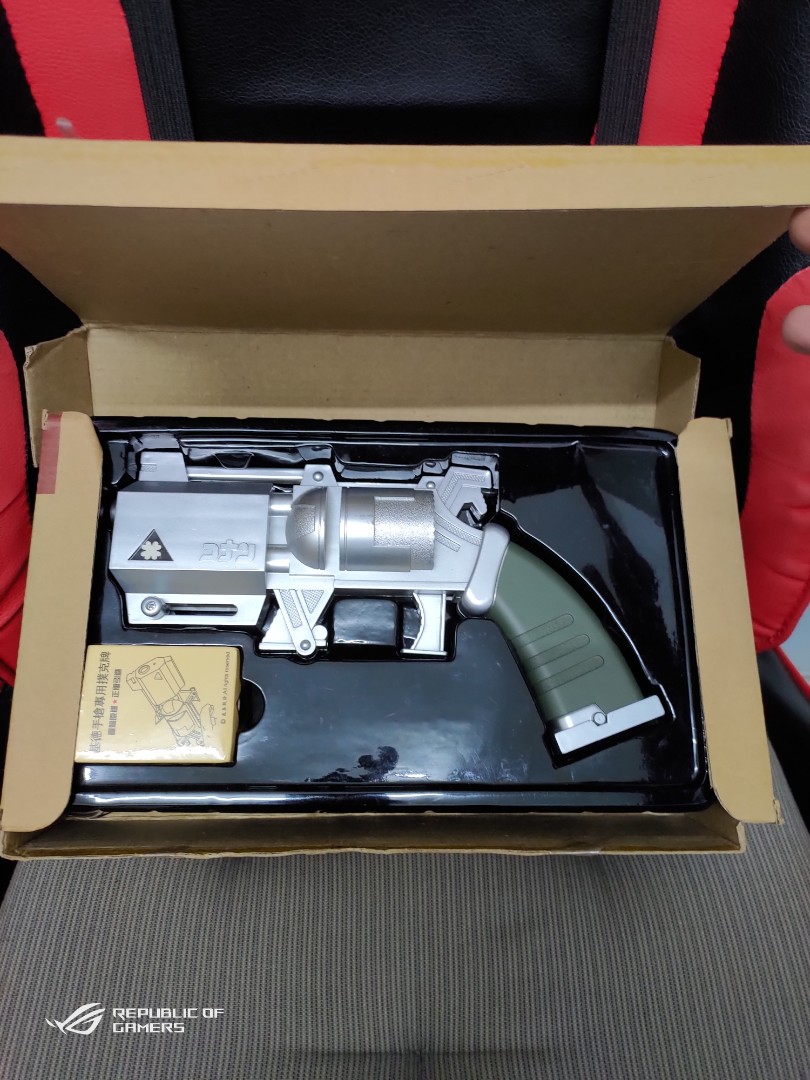 DETECTIVE CONAN KAITO GUN, Hobbies & Toys, Collectibles & Memorabilia ...