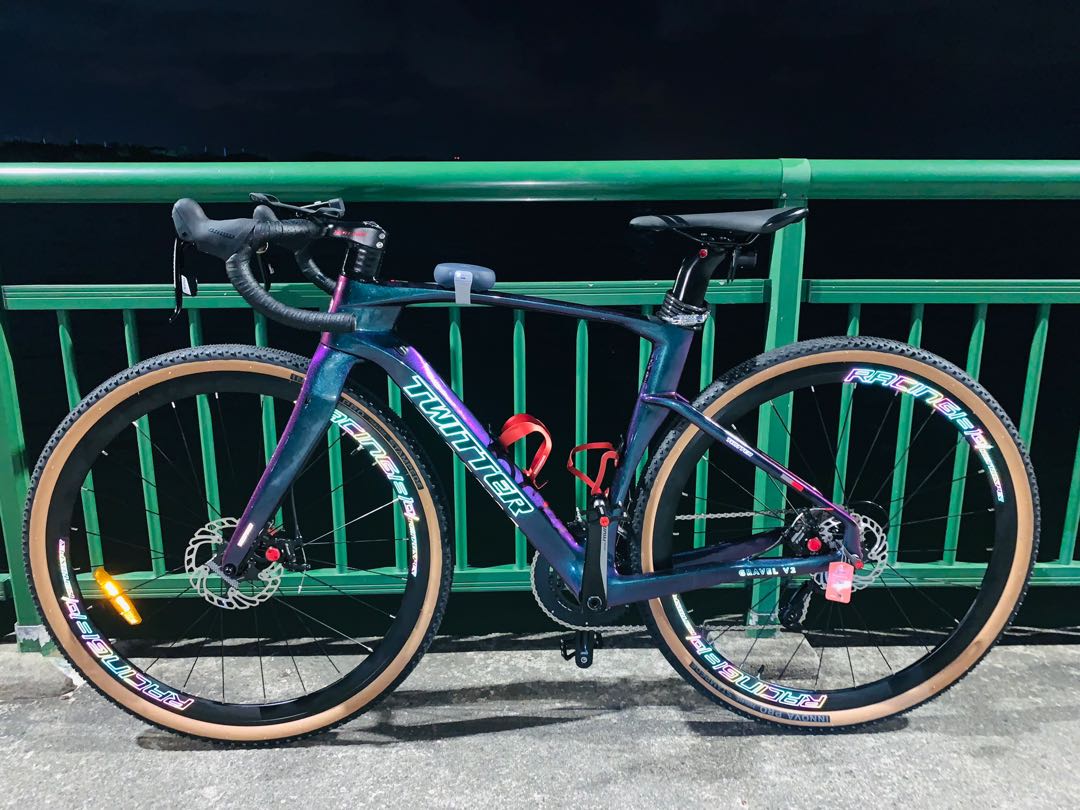 Twitter Carbon Sram Rival Gravel V2 Roadbike (Aug 2021 model, just ...