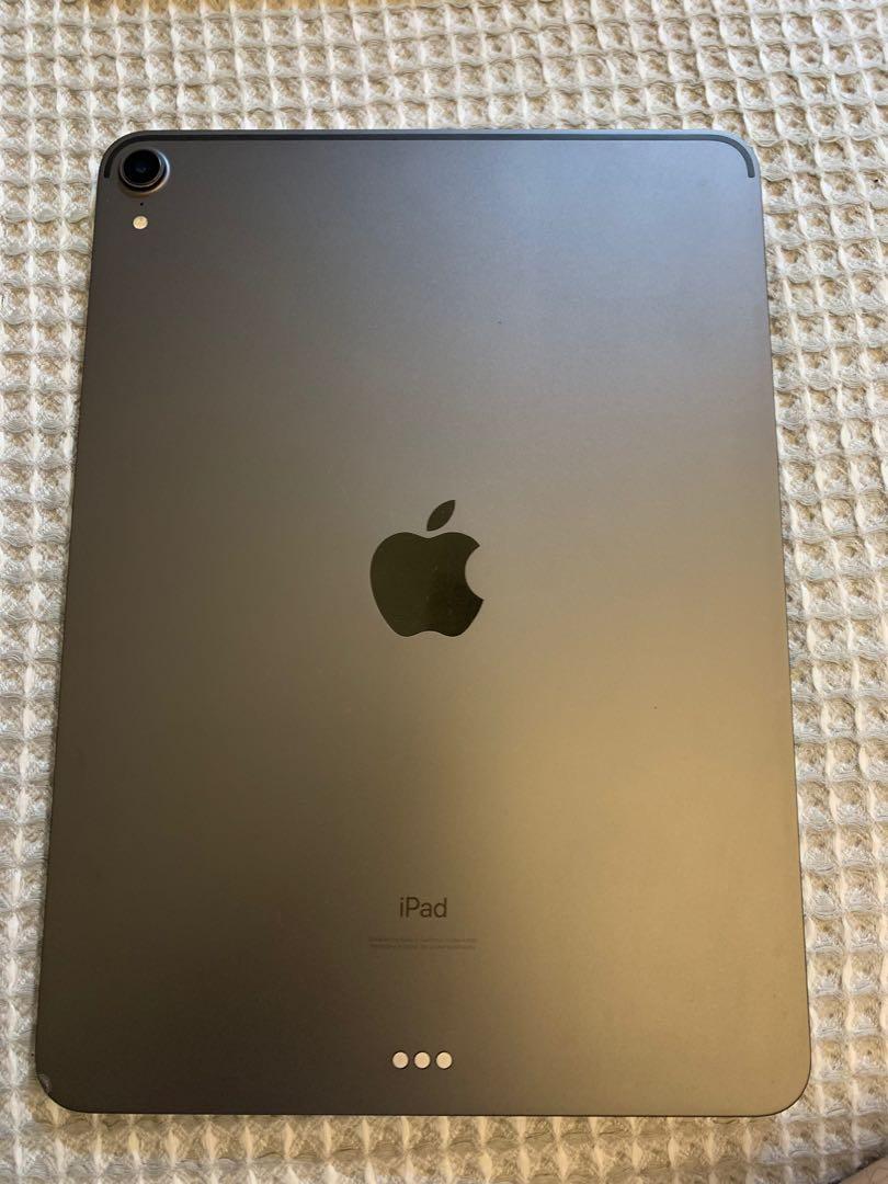 iPad Pro (Gen 1), Mobile Phones & Gadgets, Tablets, iPad on Carousell