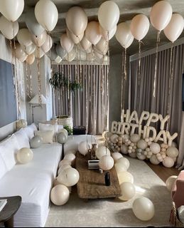 Gold balloons bouquet | Gold Birthday Balloons | Star Birthday Balloons ...