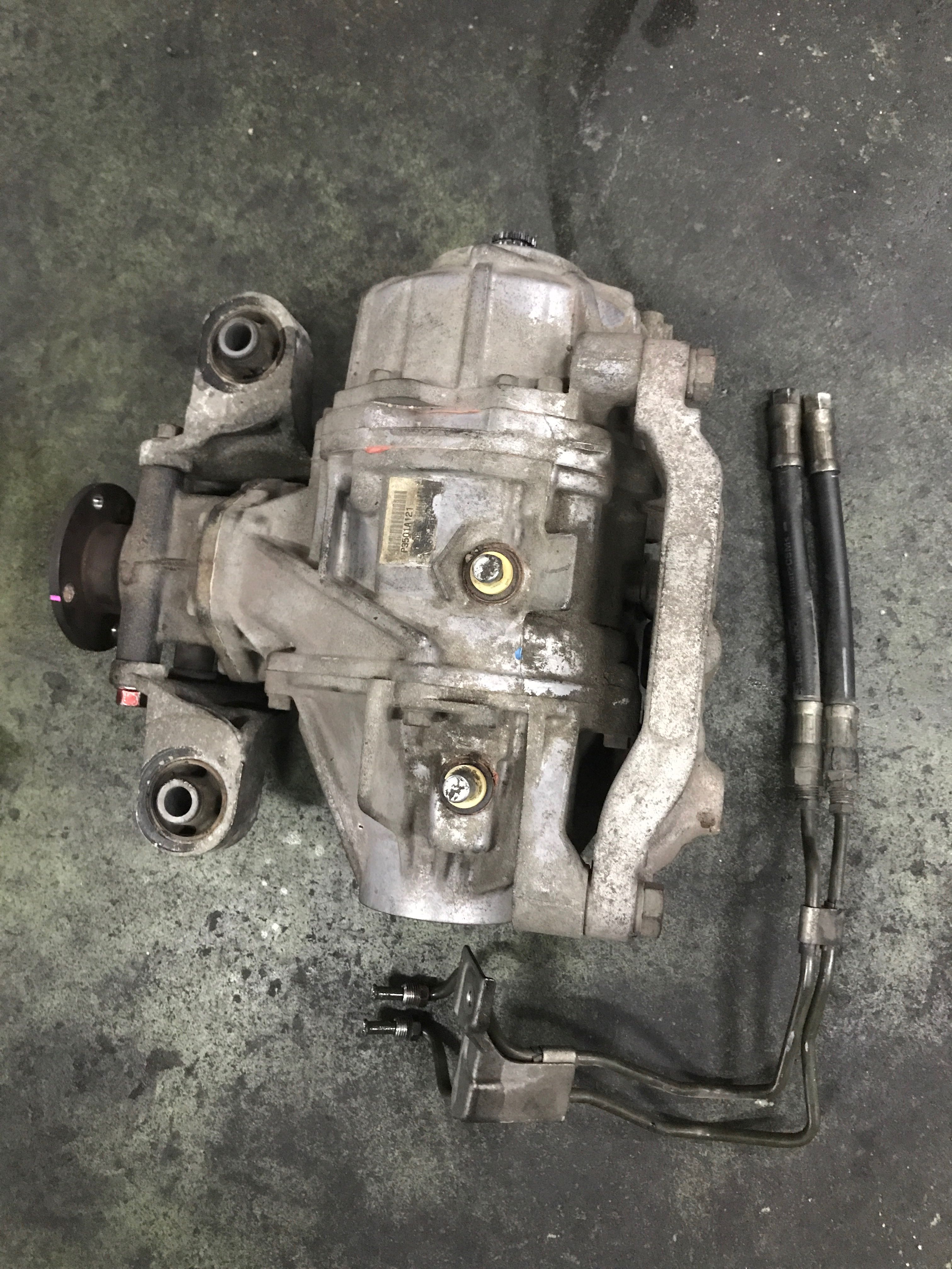 Evo x rear differential case, Car Accessories, Accessories on Carousell