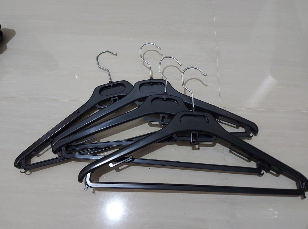 Hanger Tangkai Besi Besar, Perabotan Rumah di Carousell