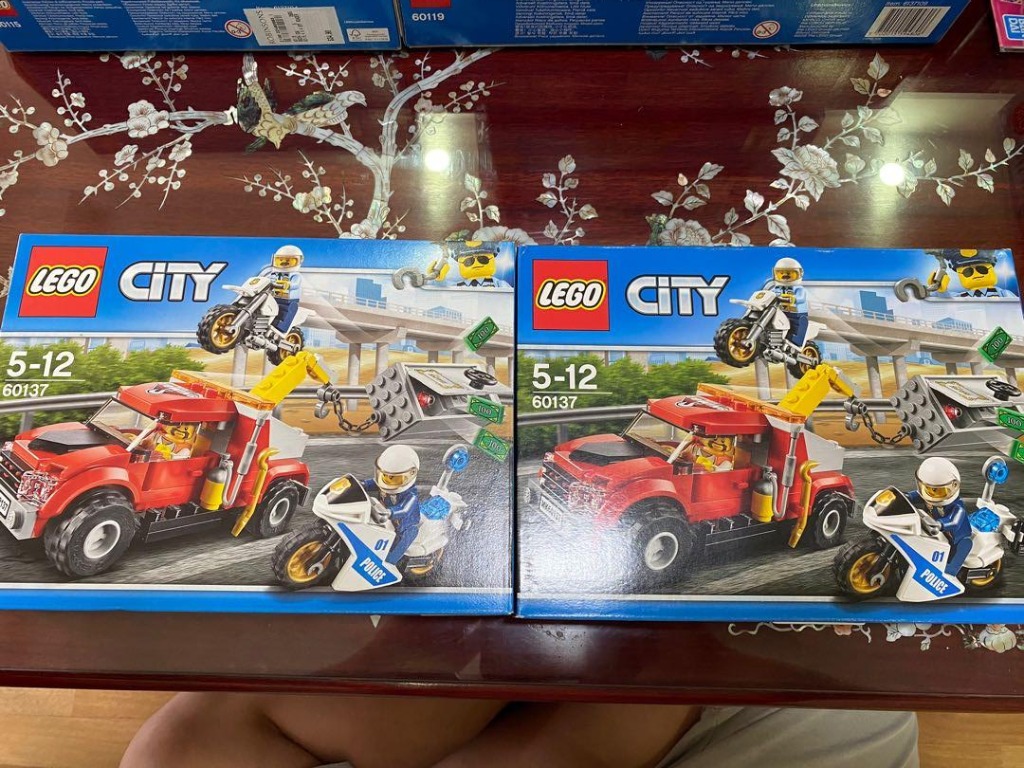 Lego 60137 City Tow Truck Trouble, Hobbies & Toys, Toys & Games on ...