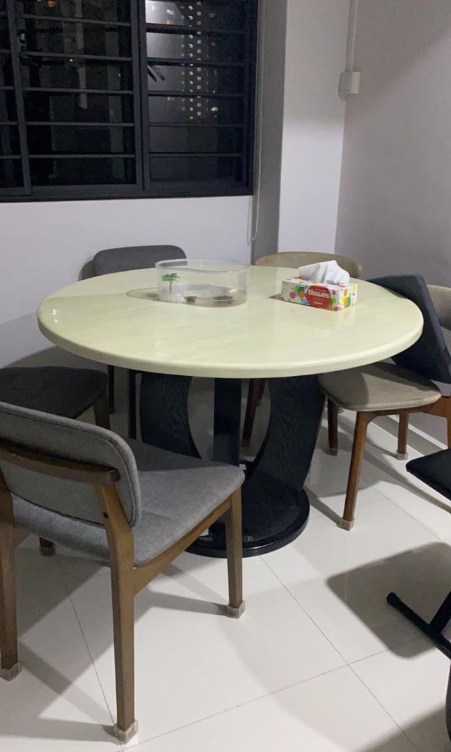 Round Dining Table 1.3m Dia, Furniture & Home Living, Furniture, Tables ...