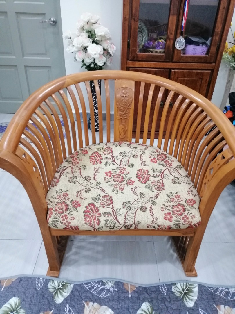 Set Kerusi Kayu, Furniture & Home Living, Furniture, Chairs on Carousell