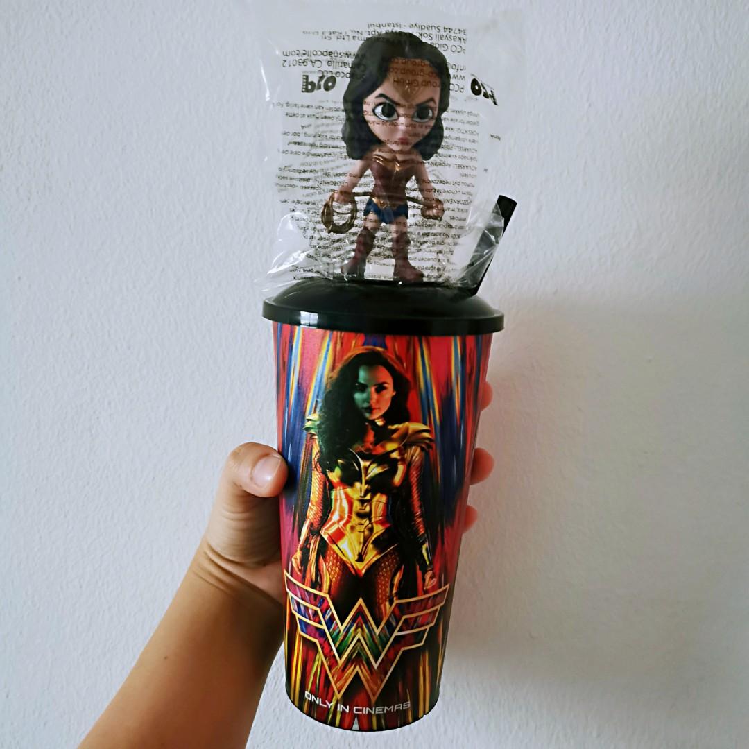 Wonder Woman Limited Edition straw cup, Hobbies & Toys, Memorabilia ...