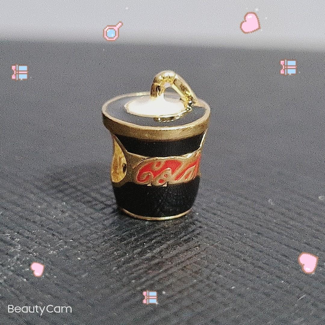 916 22k Gold Coke Cola Charm, Women's Fashion, Jewelry & Organisers ...