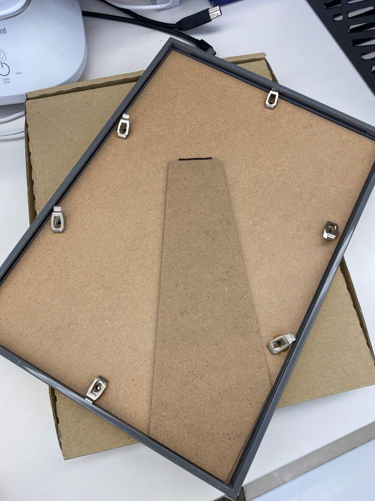 A4 Plastic frame 膠框架, 興趣及遊戲, 手作＆自家設計, 其他 - Carousell