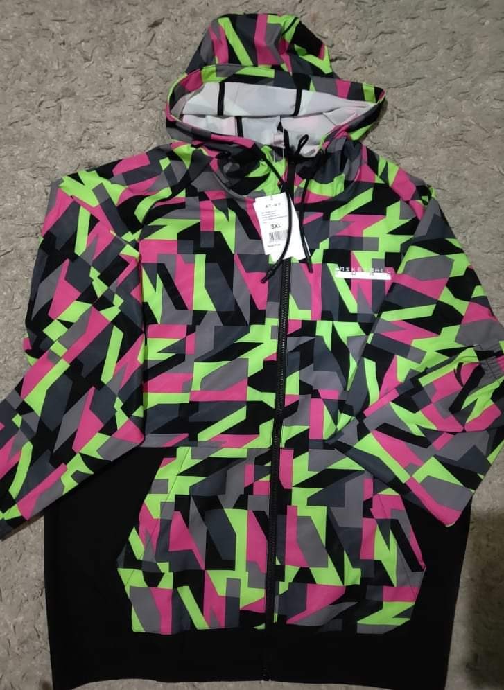 Anta jacket, Men's Fashion, Coats, Jackets and Outerwear on Carousell