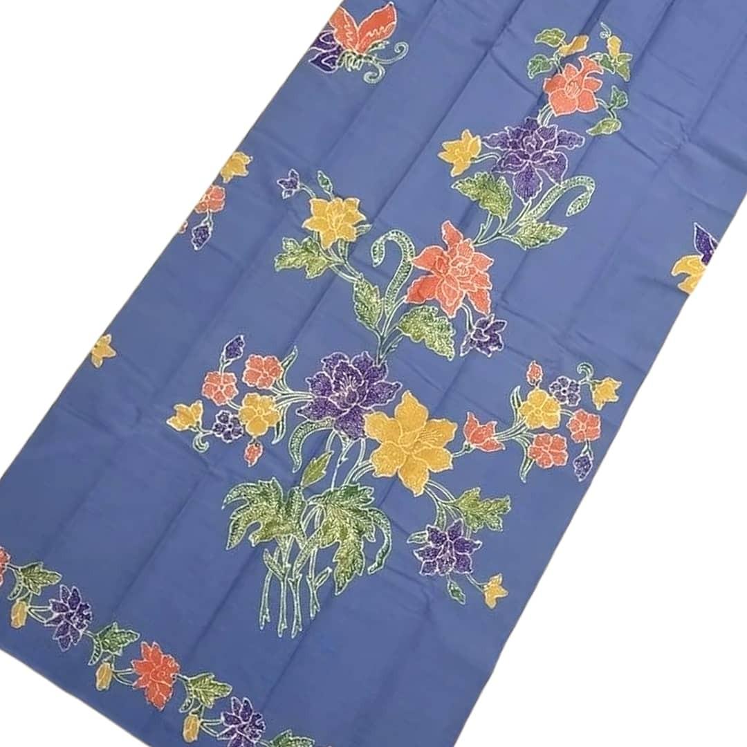 Kain Batik Encim Cap, Fesyen Wanita, Pakaian Wanita, Lainnya di Carousell