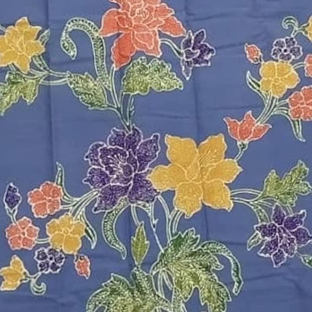 Kain Batik Encim Cap, Fesyen Wanita, Pakaian Wanita, Lainnya di Carousell