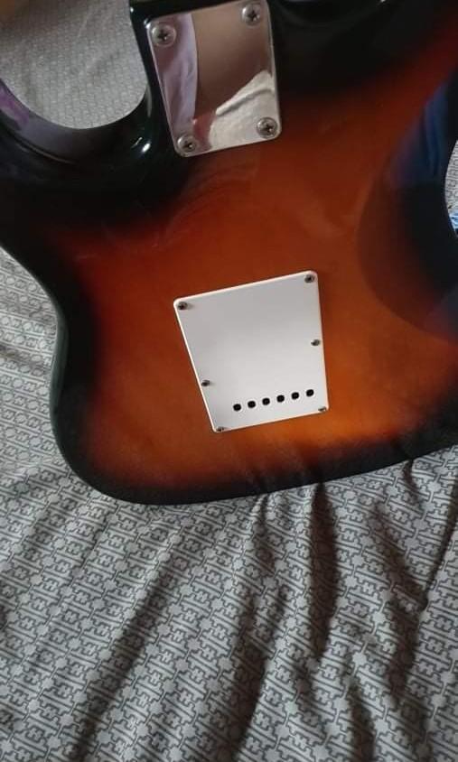 Legend vintage strat, Hobbies & Toys, Music & Media, Musical ...