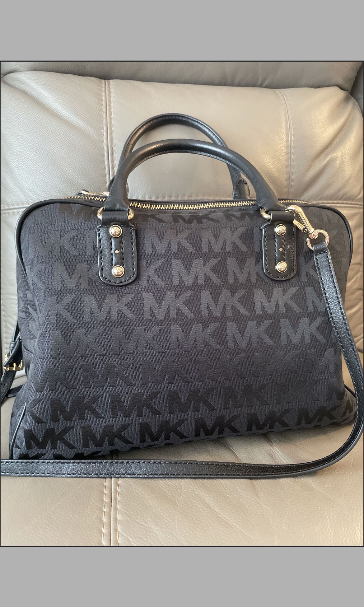Michael Kors MK Black Logo Fabric Bag, Women's Fashion, Bags & Wallets ...