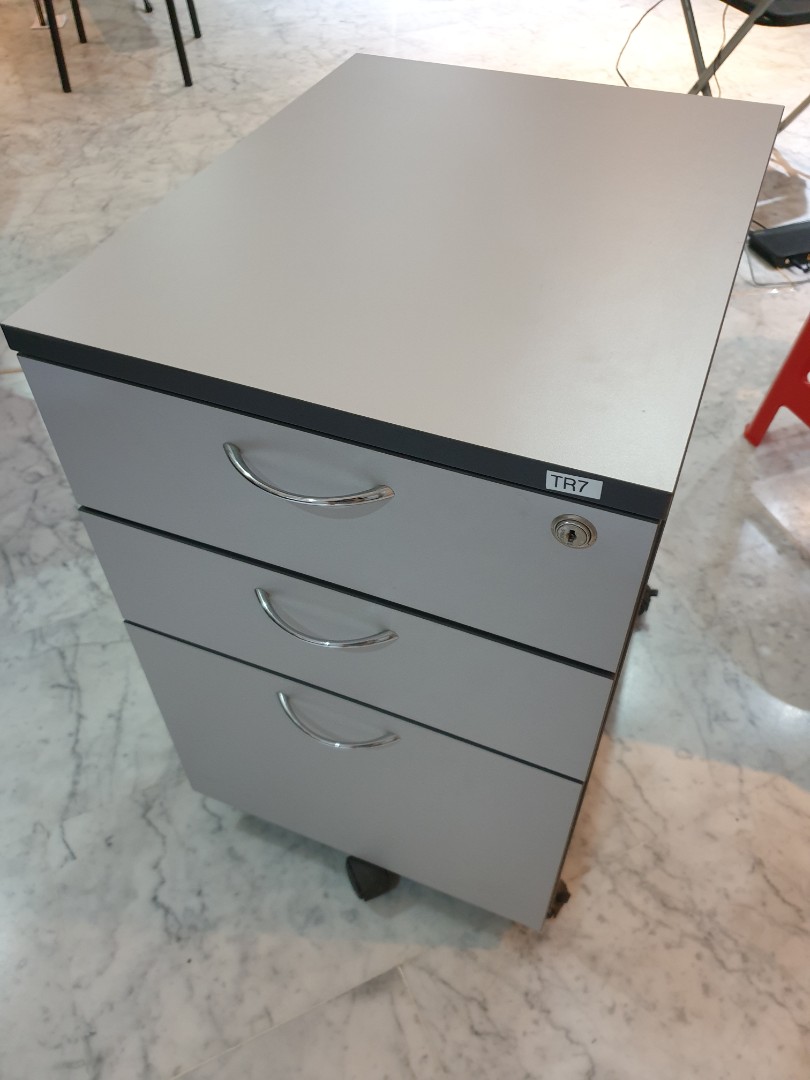 Movable Pedestal/Drawer with Locks and Wheels, Furniture & Home Living ...